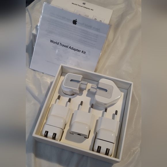 Apple | Cell Phones & Accessories | New Apple World Travel Adapter Kit ...